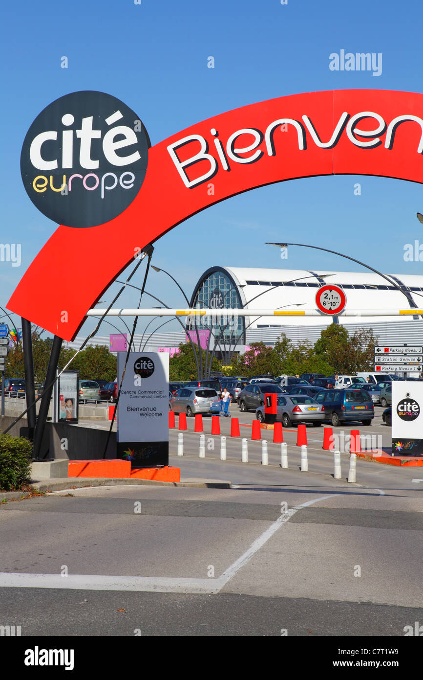 Cite europe shopping calais hi-res stock photography and images - Alamy