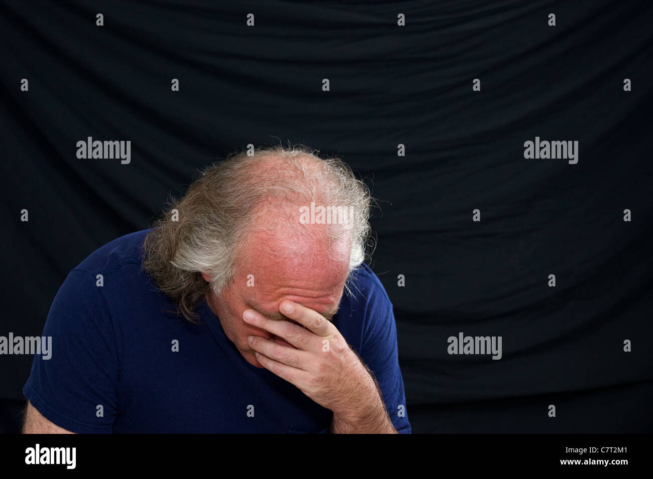 Man slouching hi-res stock photography and images - Alamy