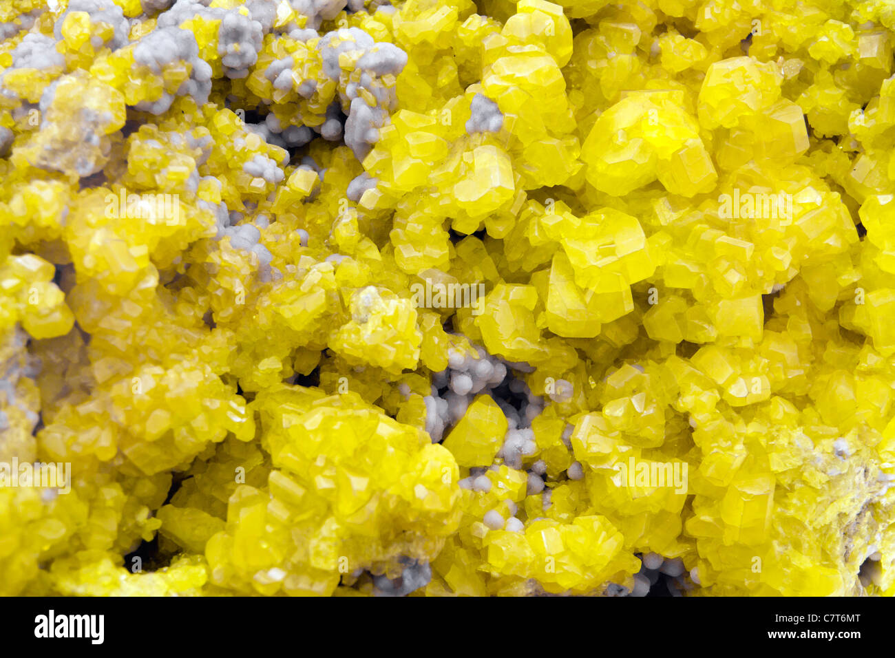 Sulfur crystal hi-res stock photography and images - Alamy
