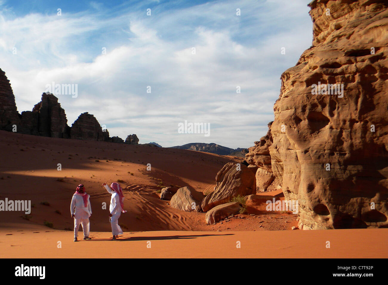 Saudi arabia desert hi-res stock photography and images - Alamy