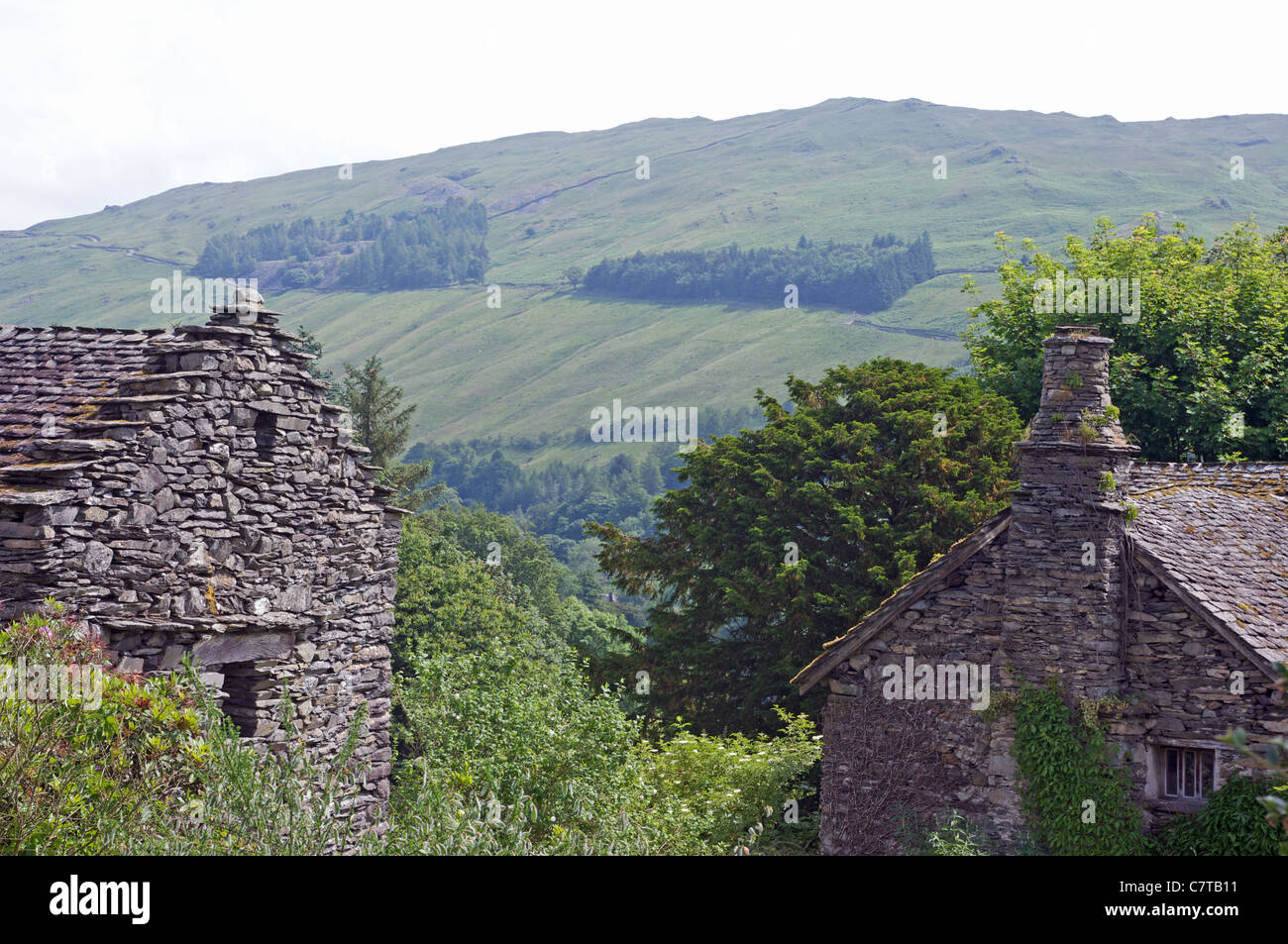 Stone outhouse hi-res stock photography and images - Alamy