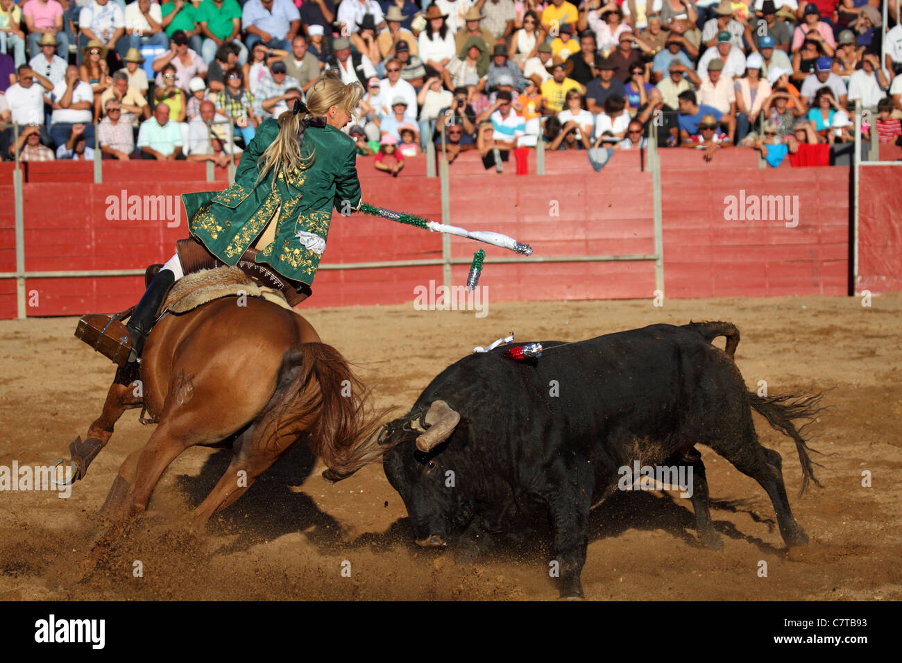 Sonia Matias in action during a bullfight in Mafra, District of Lisbon ...