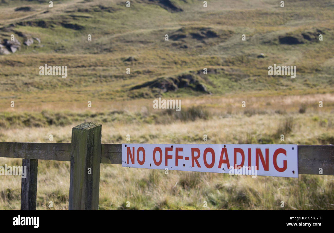 No off-roading sign, Welsh mountains Stock Photo - Alamy