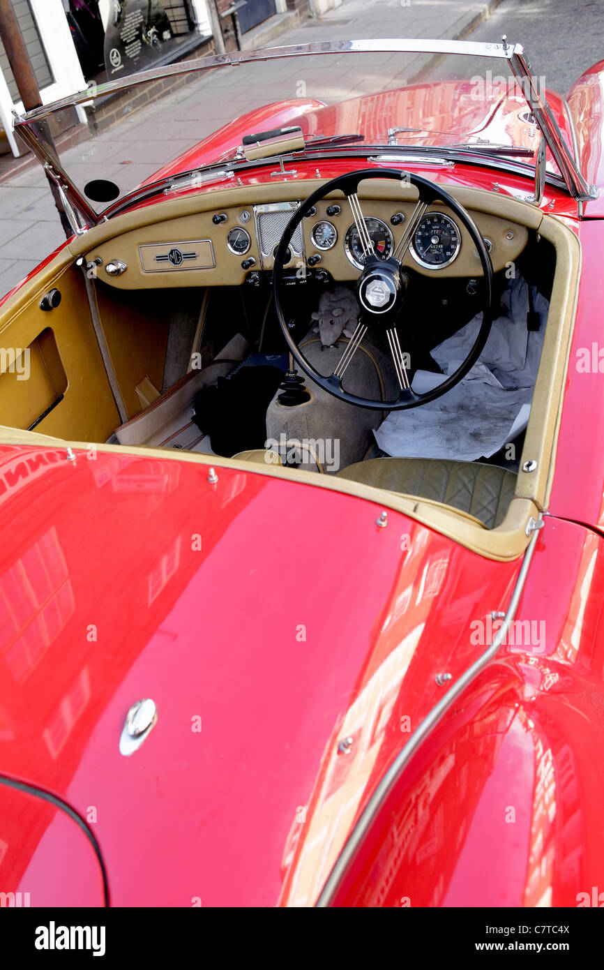 Mga sports car hi-res stock photography and images - Alamy