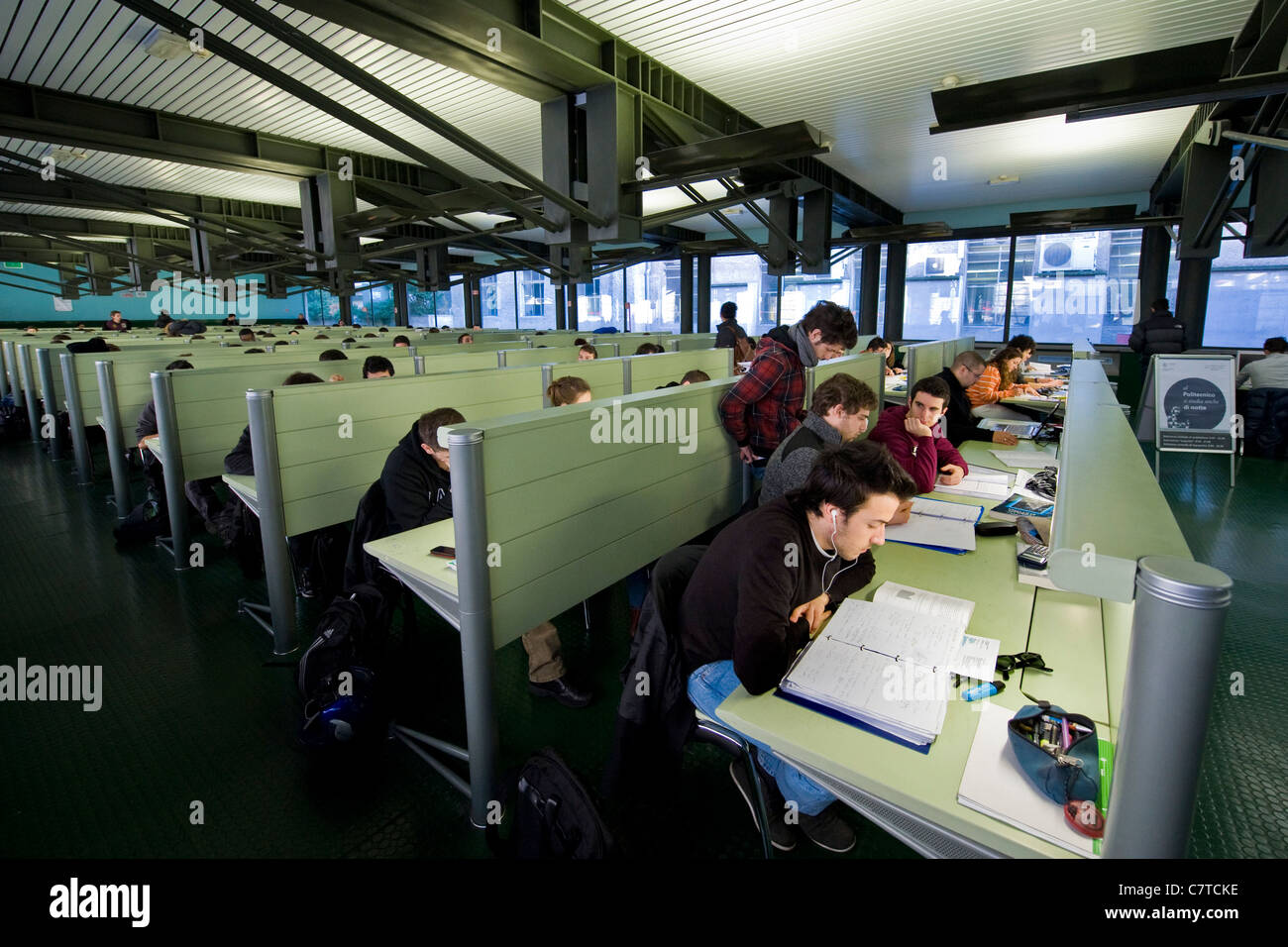 University classroom milan hi-res stock photography and images - Alamy