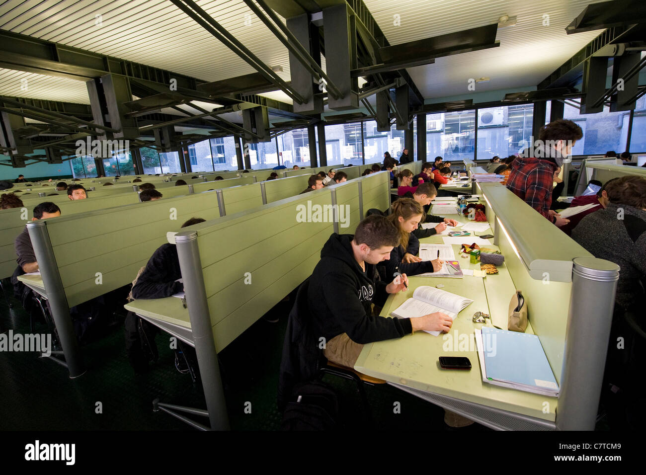 University classroom milan hi-res stock photography and images - Alamy