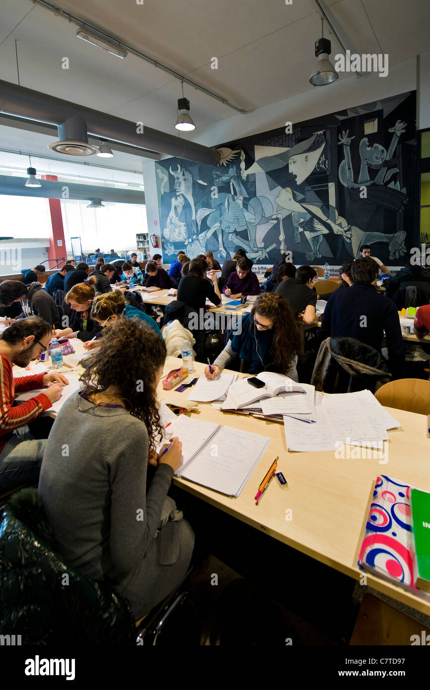 Polytechnic of milan hi-res stock photography and images - Alamy