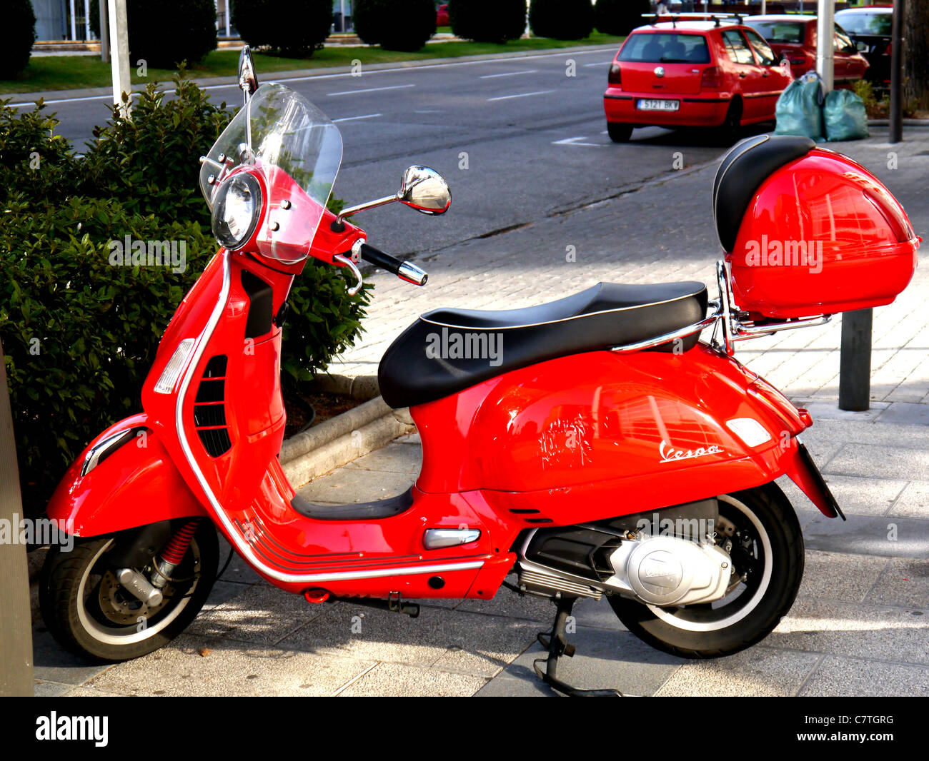 Red motor hi-res stock photography and images - Alamy