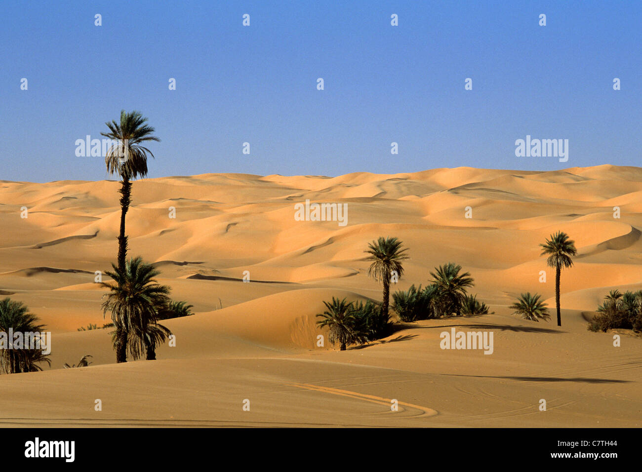 Libya, Sahara desert at Mandara Stock Photo - Alamy