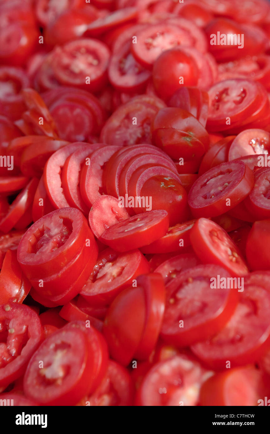 Background texture of freshly sliced tomatoes Stock Photo - Alamy