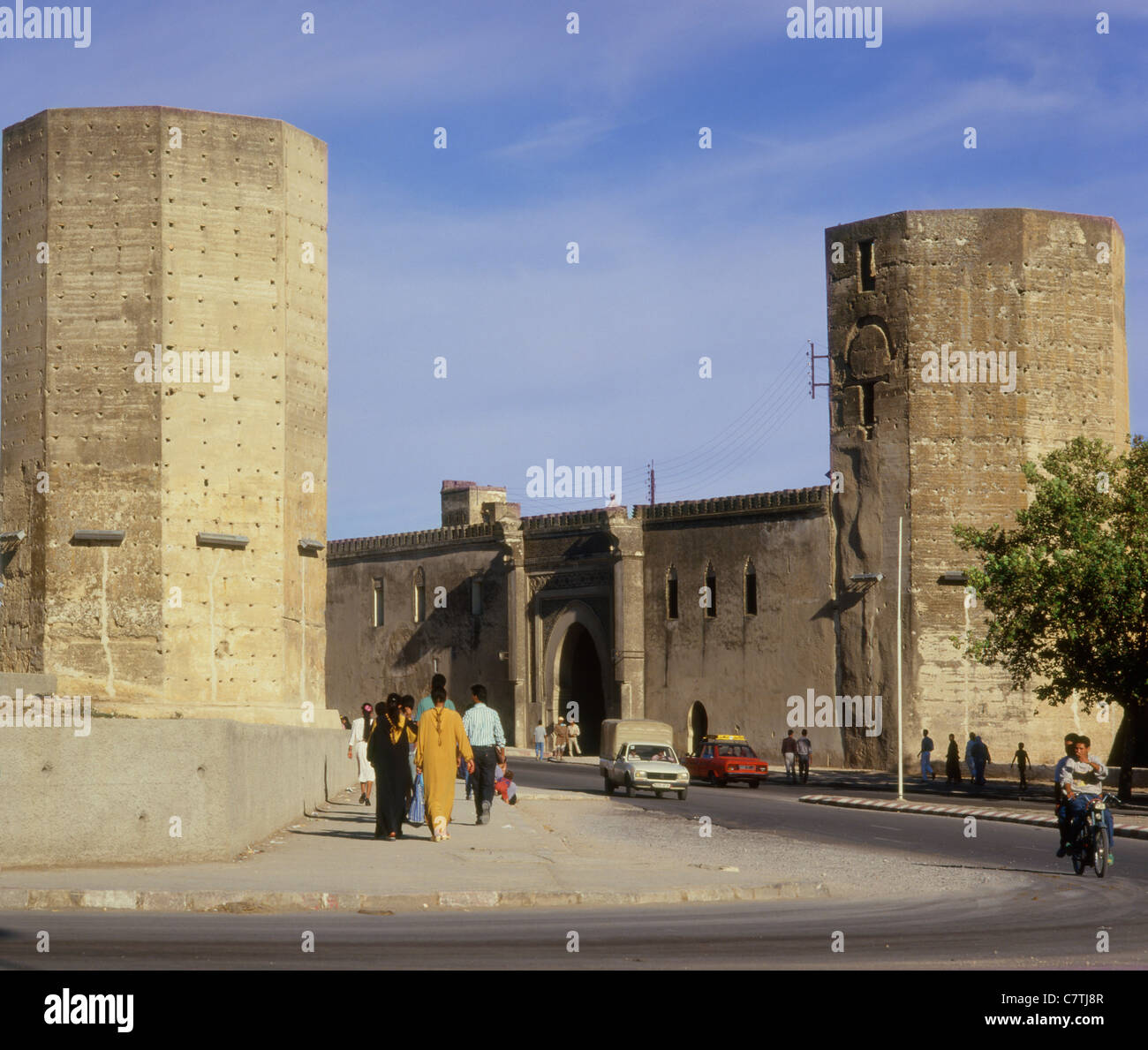 Morocco Fez city wall & gate Stock Photo - Alamy