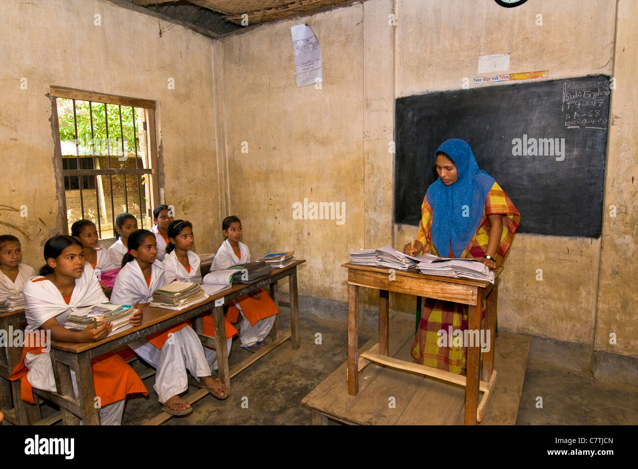 School bangladesh hi-res stock photography and images - Alamy