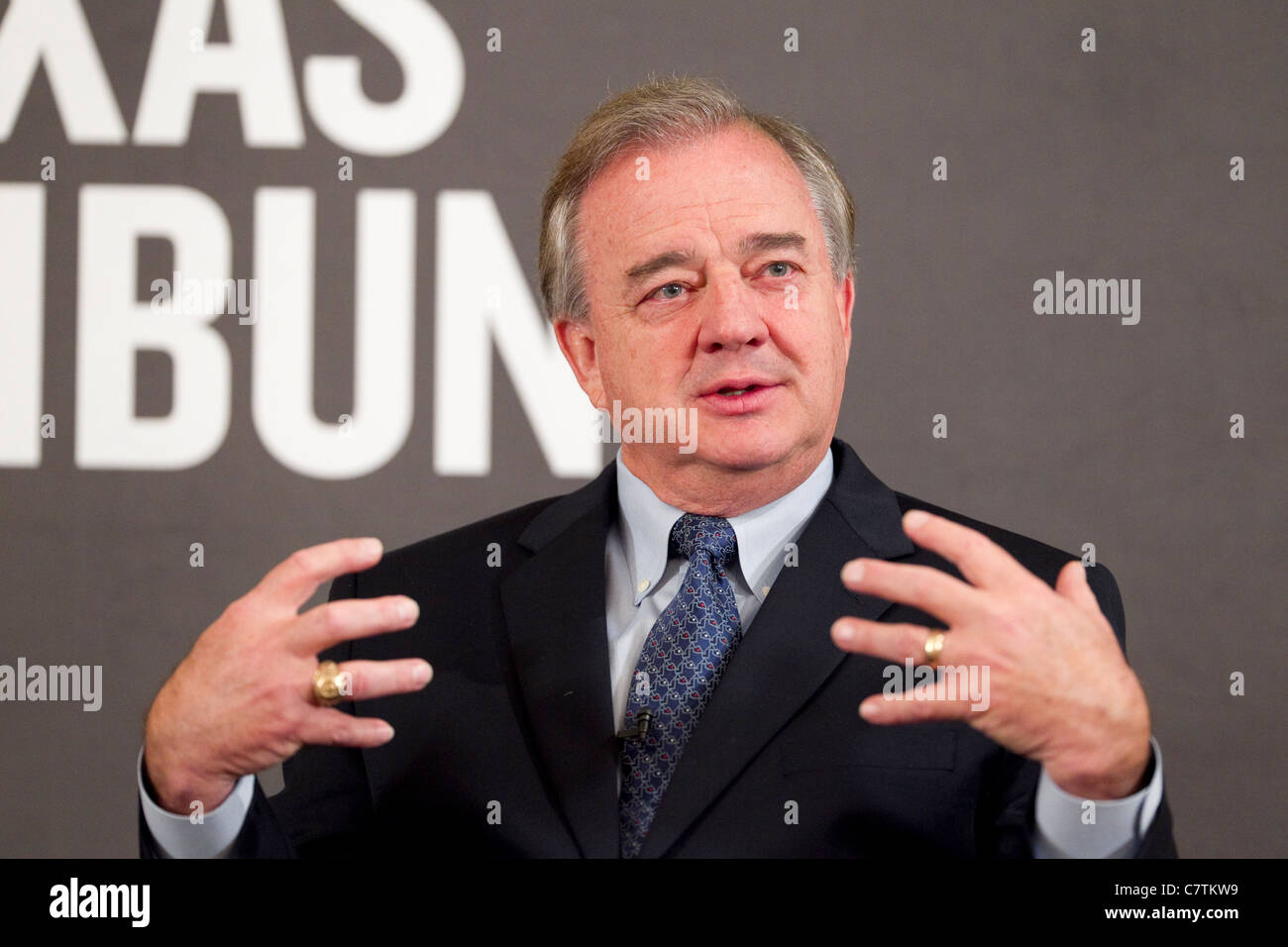 Texas university chancellor john sharp hi-res stock photography and ...