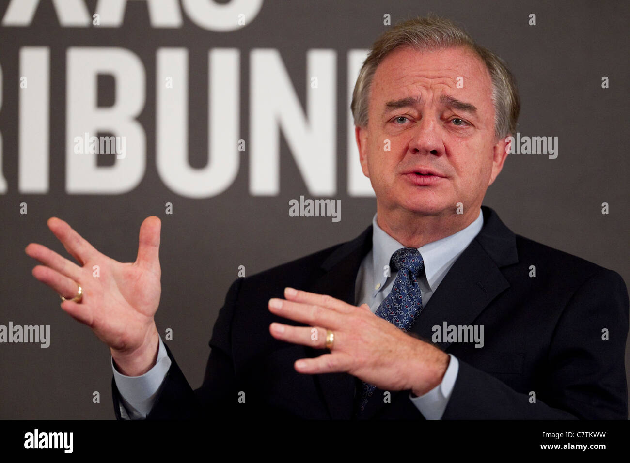 Texas university chancellor john sharp hi-res stock photography and ...