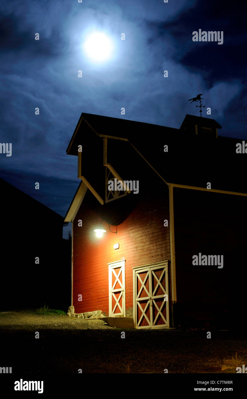 American Barn Night High Resolution Stock Photography and Images - Alamy