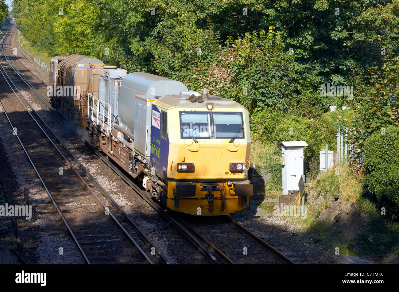 Railway weed hi-res stock photography and images - Alamy