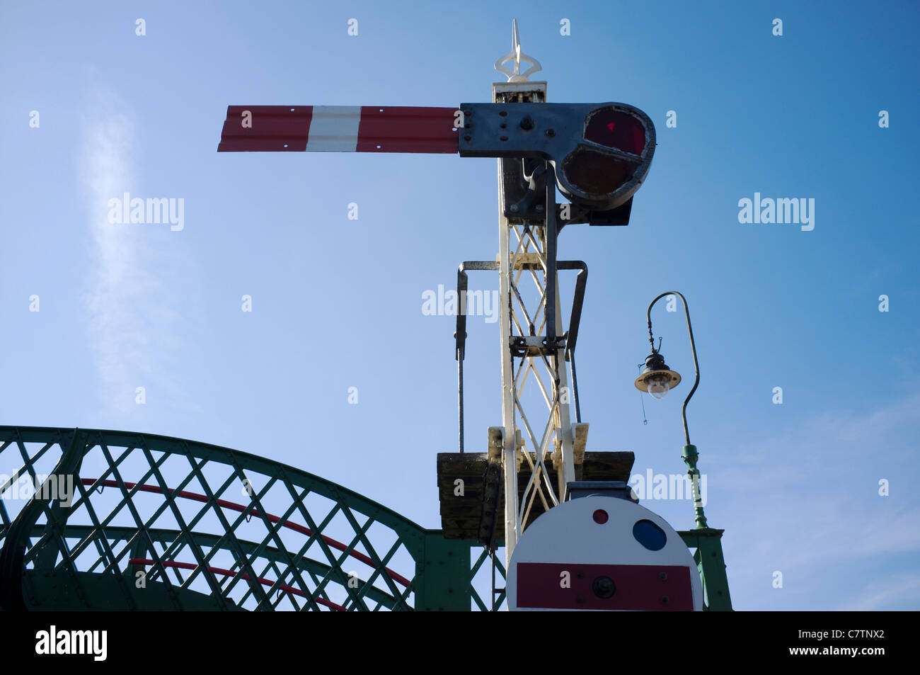 Semaphore Signal, Gas Lamp and Foot Bridge at Arlesford -1 Stock Photo ...