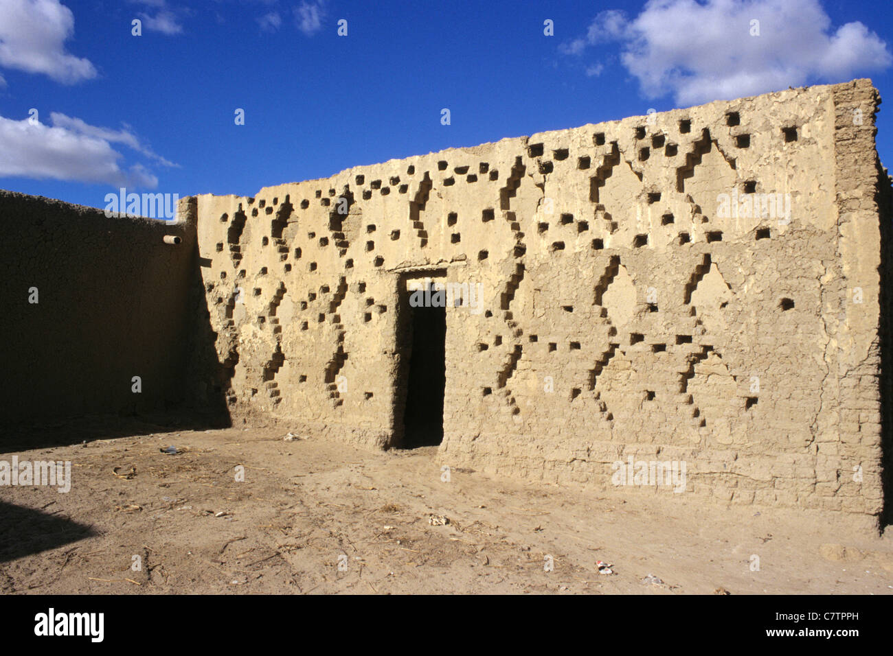 Africa, Mali, typical sudanese-style building Stock Photo - Alamy