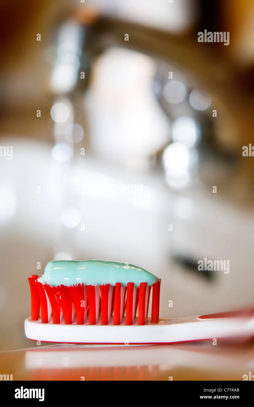 Toothbrush and toothpaste Stock Photo - Alamy