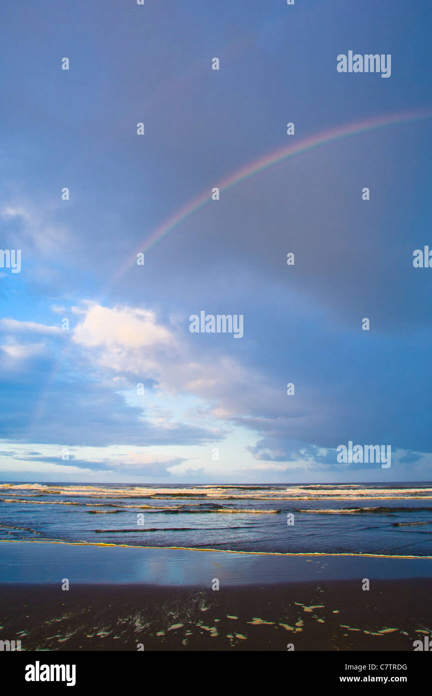 A Rainbow at Del Ray Beach State Park. Oregon Stock Photo - Alamy