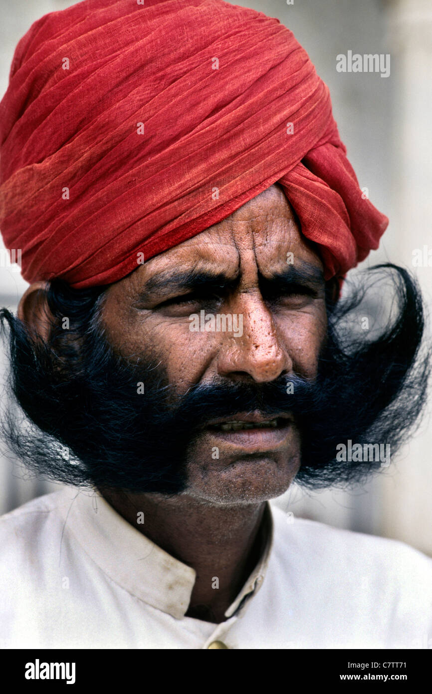 Bearded guard hi-res stock photography and images - Alamy