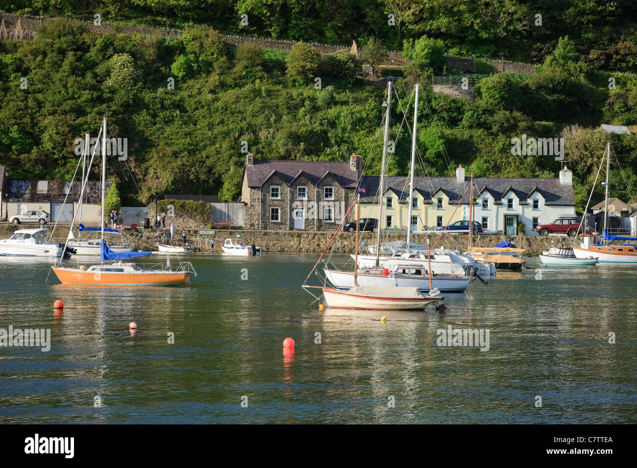 Lower fishguard hi-res stock photography and images - Alamy