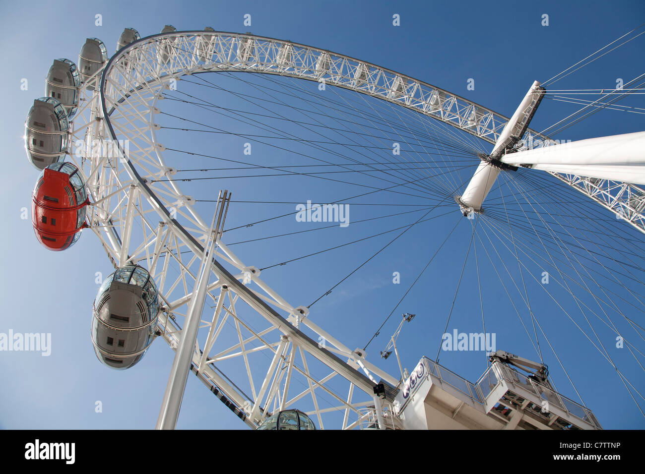 Passenger capsules on the London Eye, the Millennium Wheel Stock Photo ...
