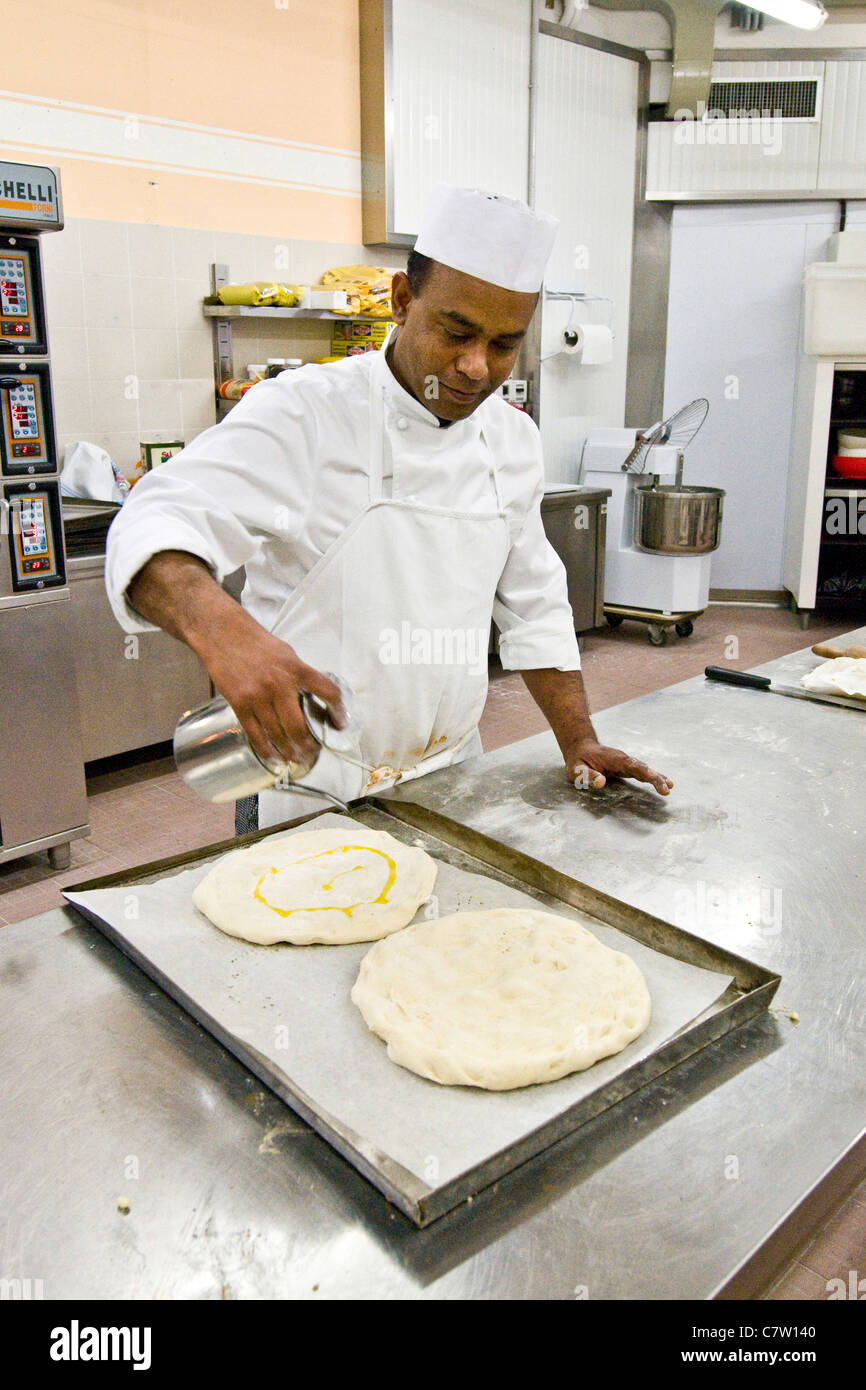 Chef preparing pizza Stock Photo - Alamy