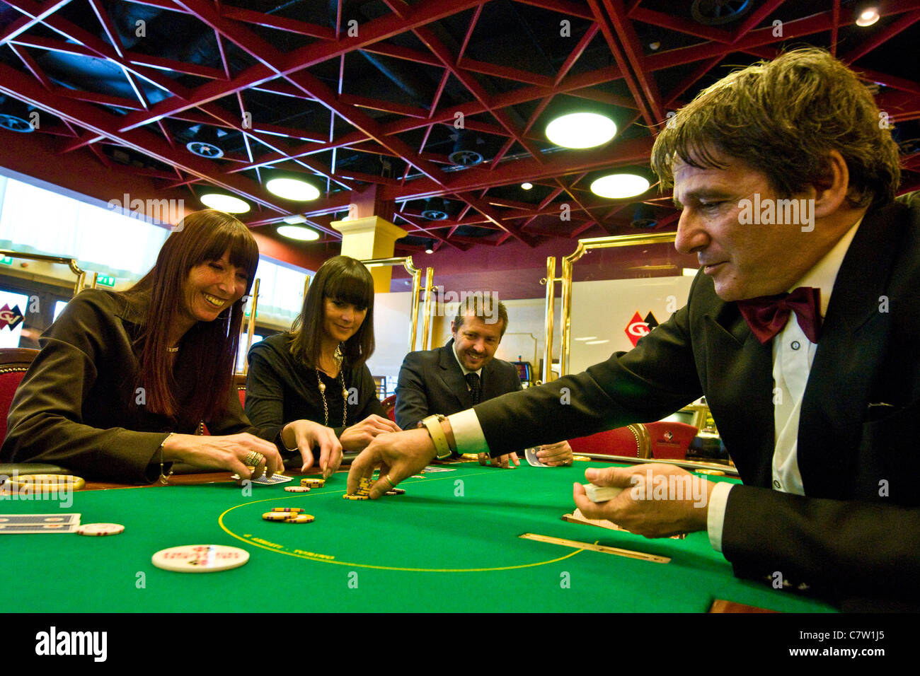 Croupier female hi-res stock photography and images - Alamy