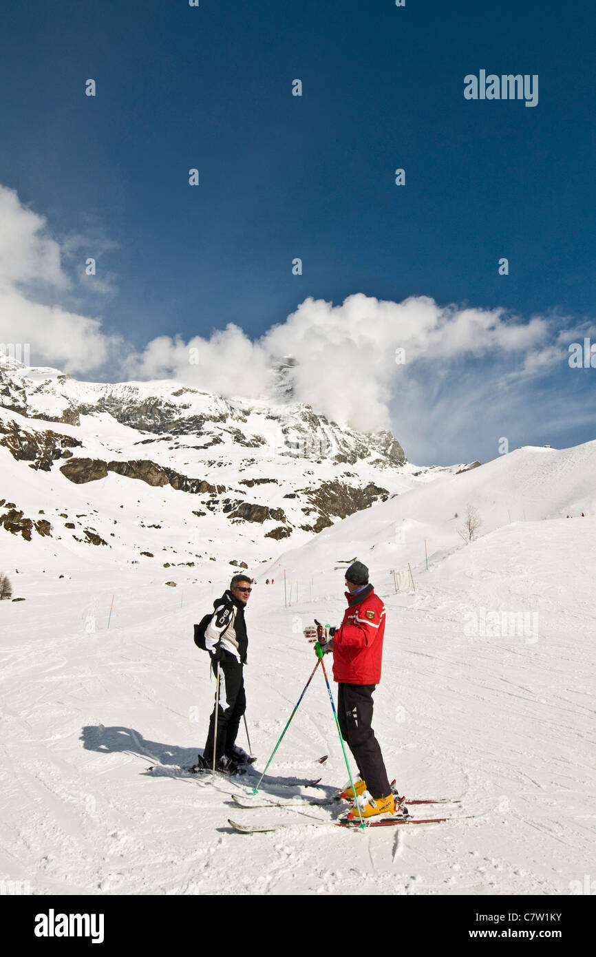 Valley slope hi-res stock photography and images - Alamy