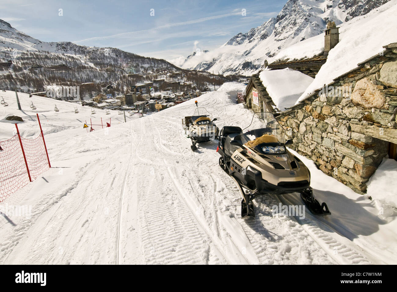 European snowmobiles hi-res stock photography and images - Alamy