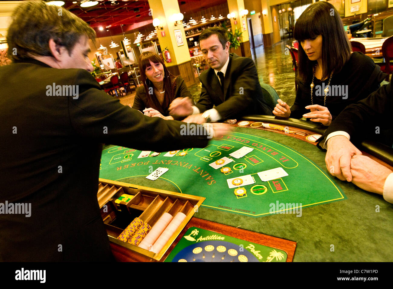 Croupier female hi-res stock photography and images - Alamy