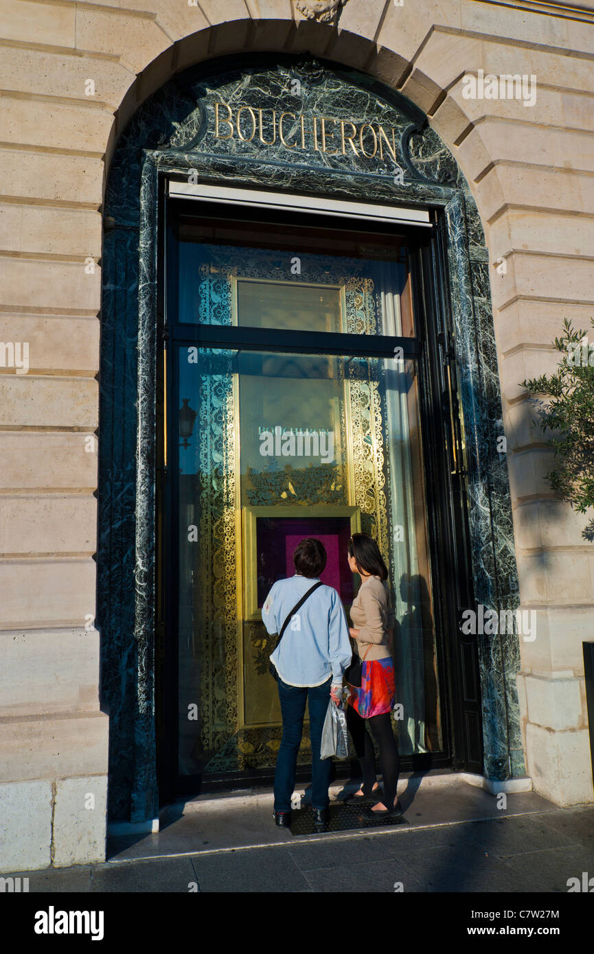 Boucheron at place vendome hi-res stock photography and images - Alamy