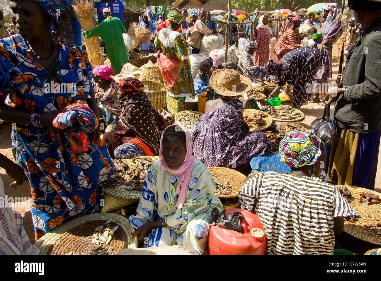Market day at Djenne (Mali Stock Photo - Alamy