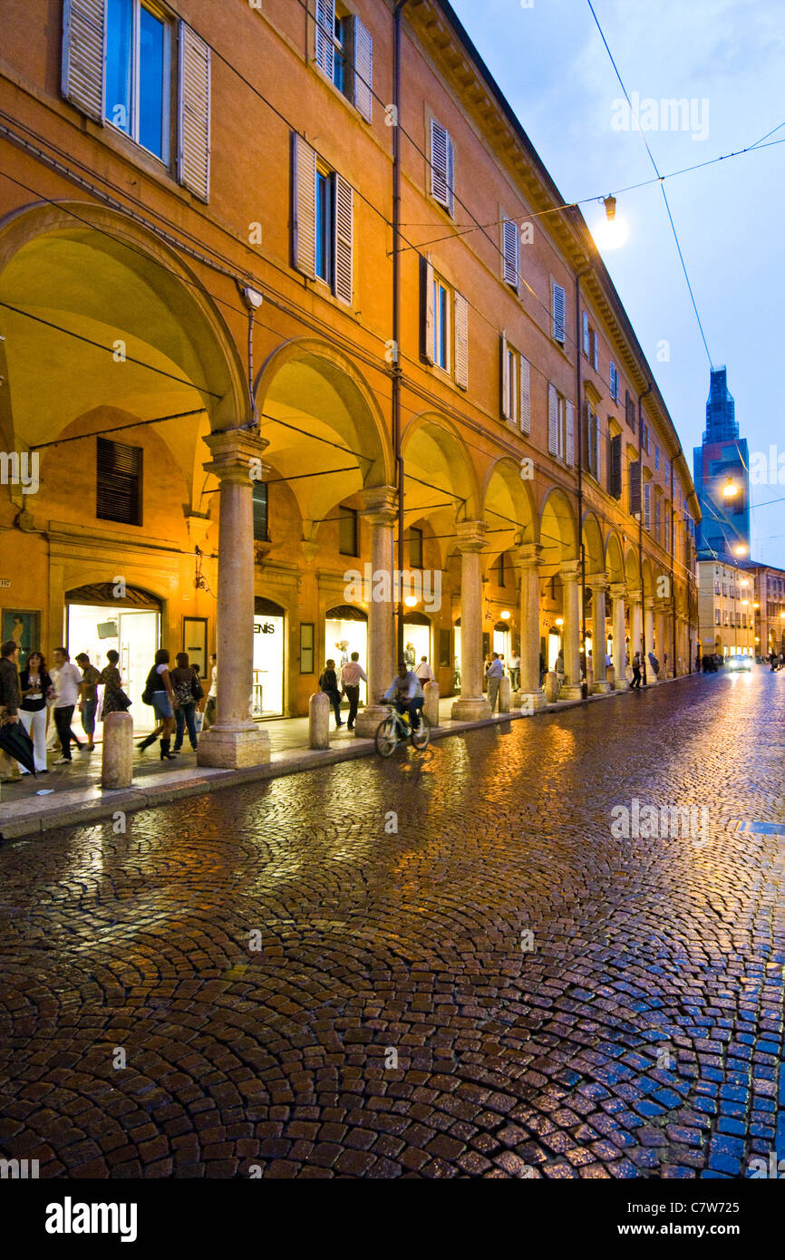 Modena italy town streets hi-res stock photography and images - Alamy
