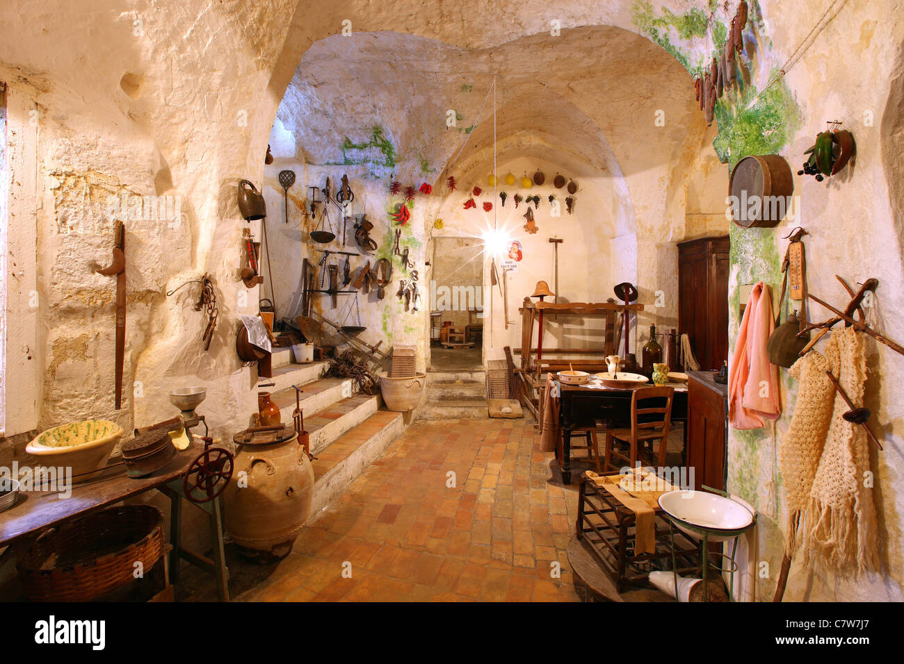 Sassi matera cave hi-res stock photography and images - Alamy