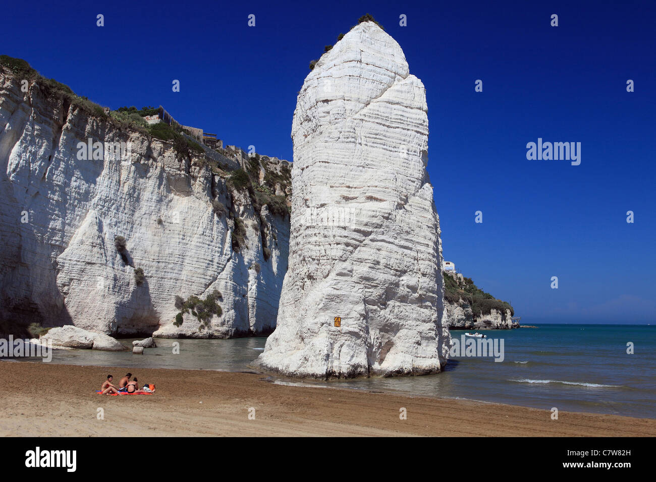 Vieste beach hi-res stock photography and images - Alamy