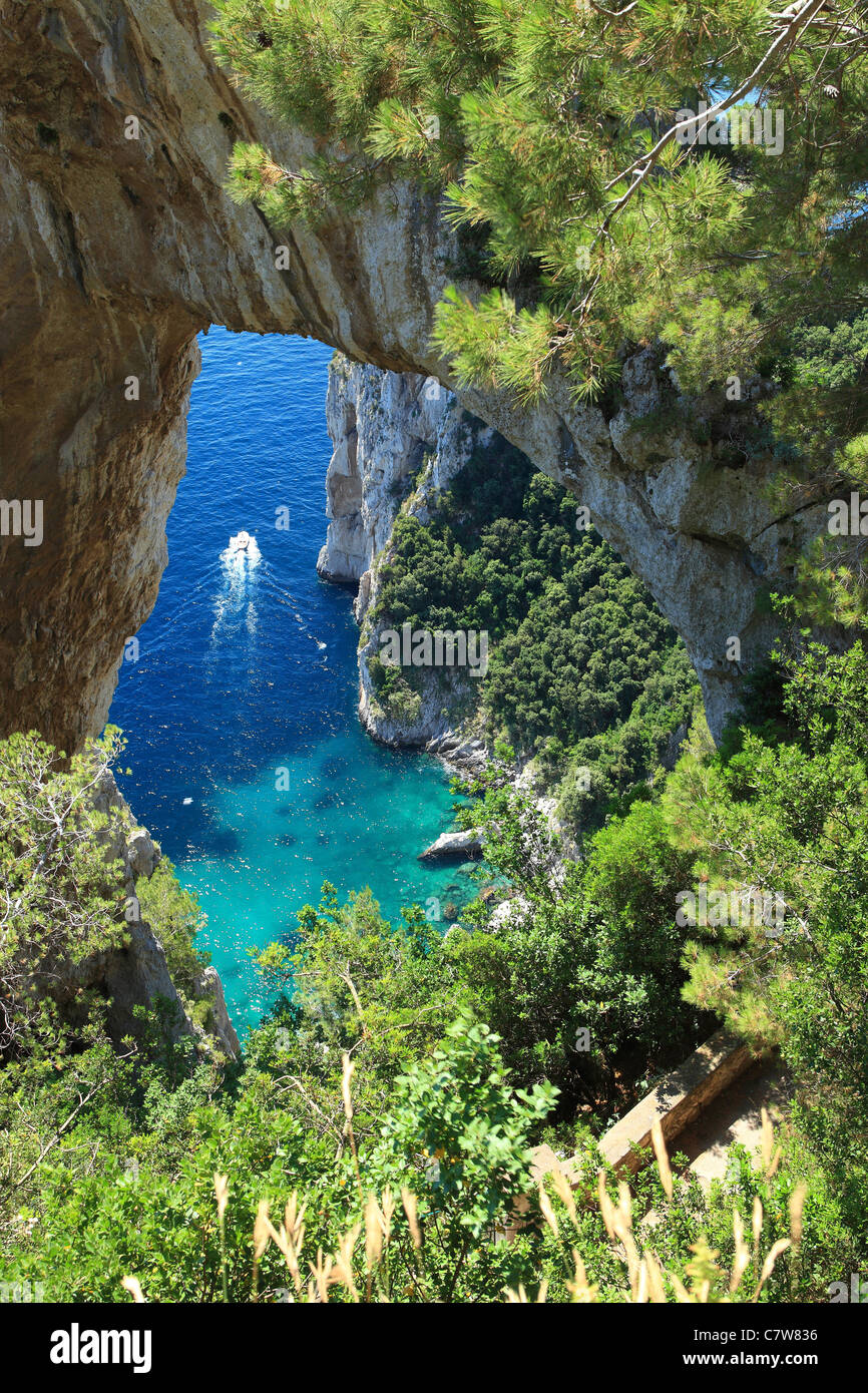 Capri arch hi-res stock photography and images - Alamy