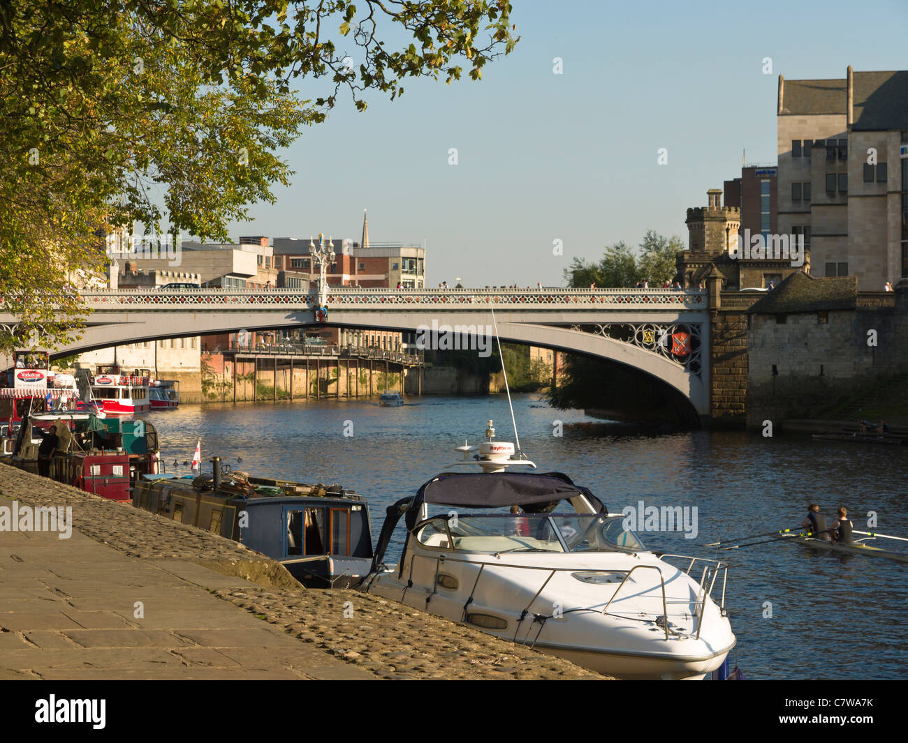 York yorkshire england uk september hi-res stock photography and images ...
