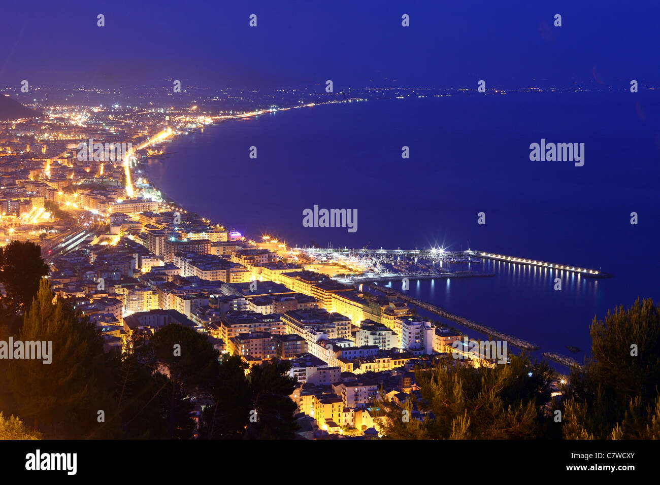 Bay of salerno italy hi-res stock photography and images - Alamy