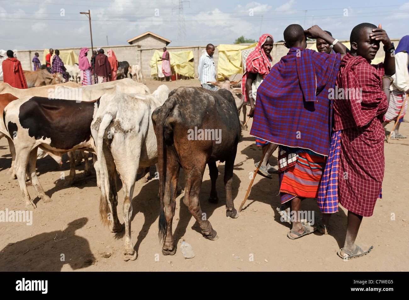 Masai men hi-res stock photography and images - Alamy