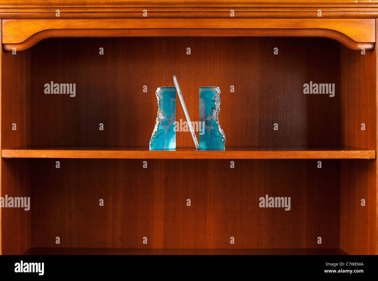 Bookends hi-res stock photography and images - Alamy
