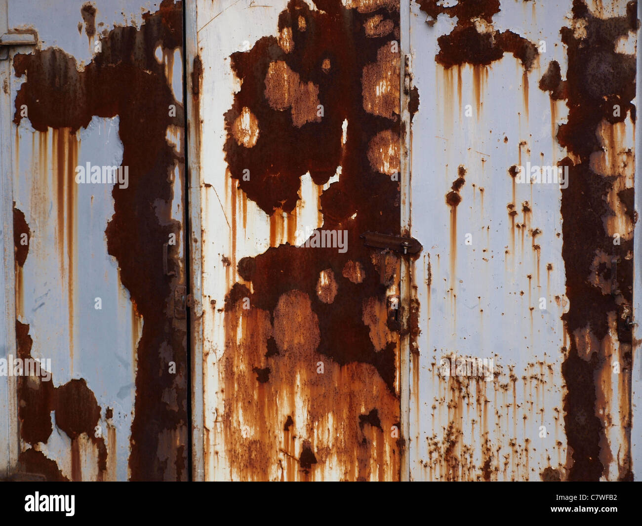 Red lit windows hi-res stock photography and images - Alamy