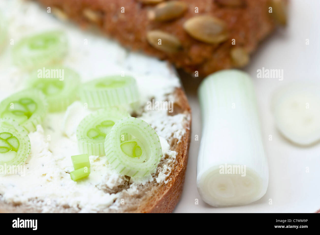 Shallots and scallions hi-res stock photography and images - Alamy