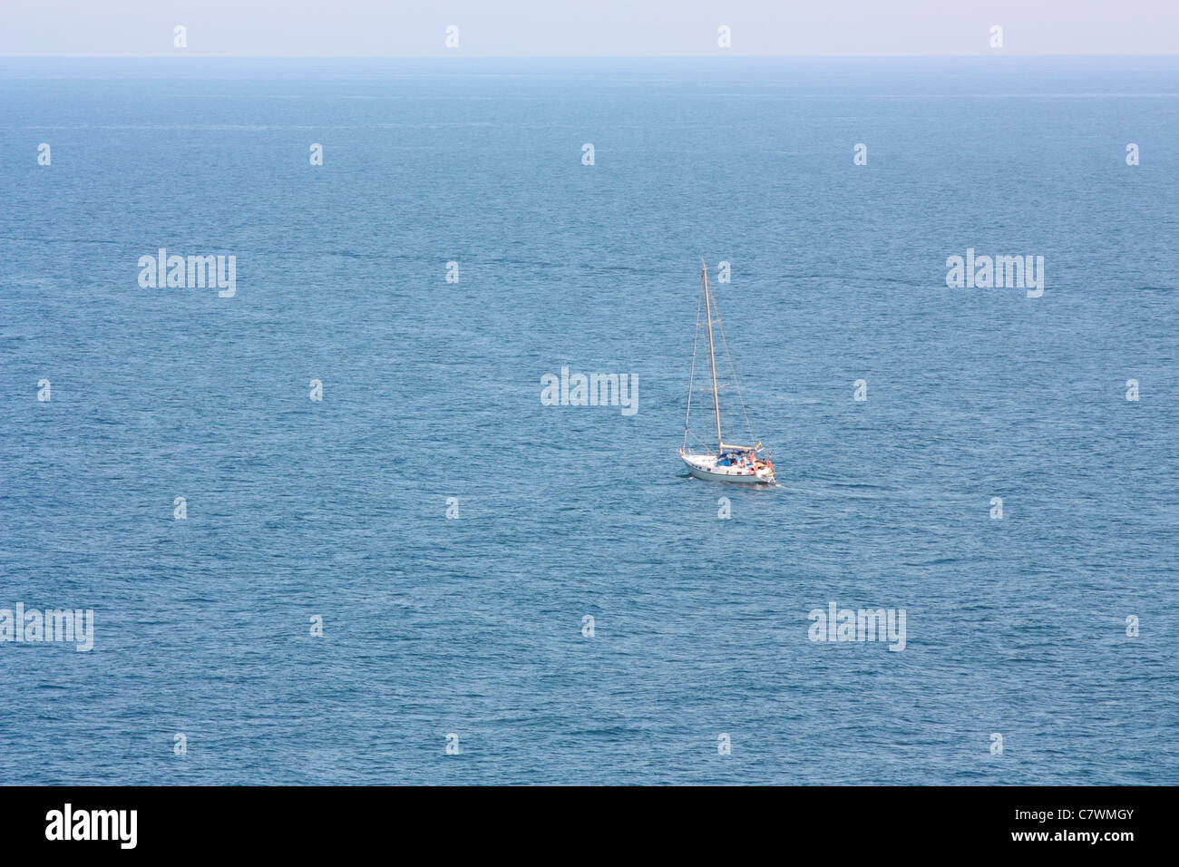 Seascape. Yacht sailing on the sea sunny day Stock Photo - Alamy