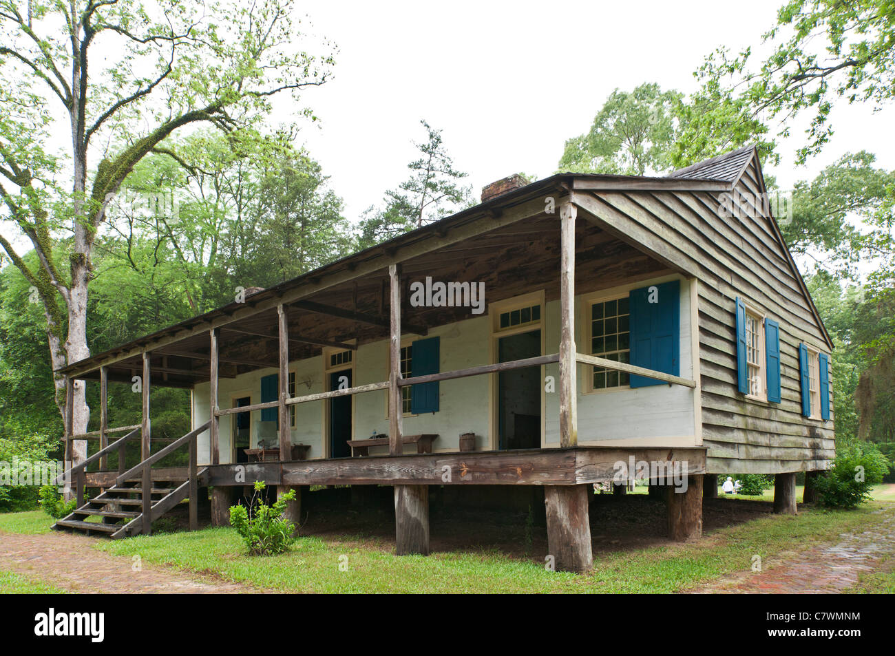 Mississippi, Natchez Trace Parkway, Mount Locust histiric inn built ...