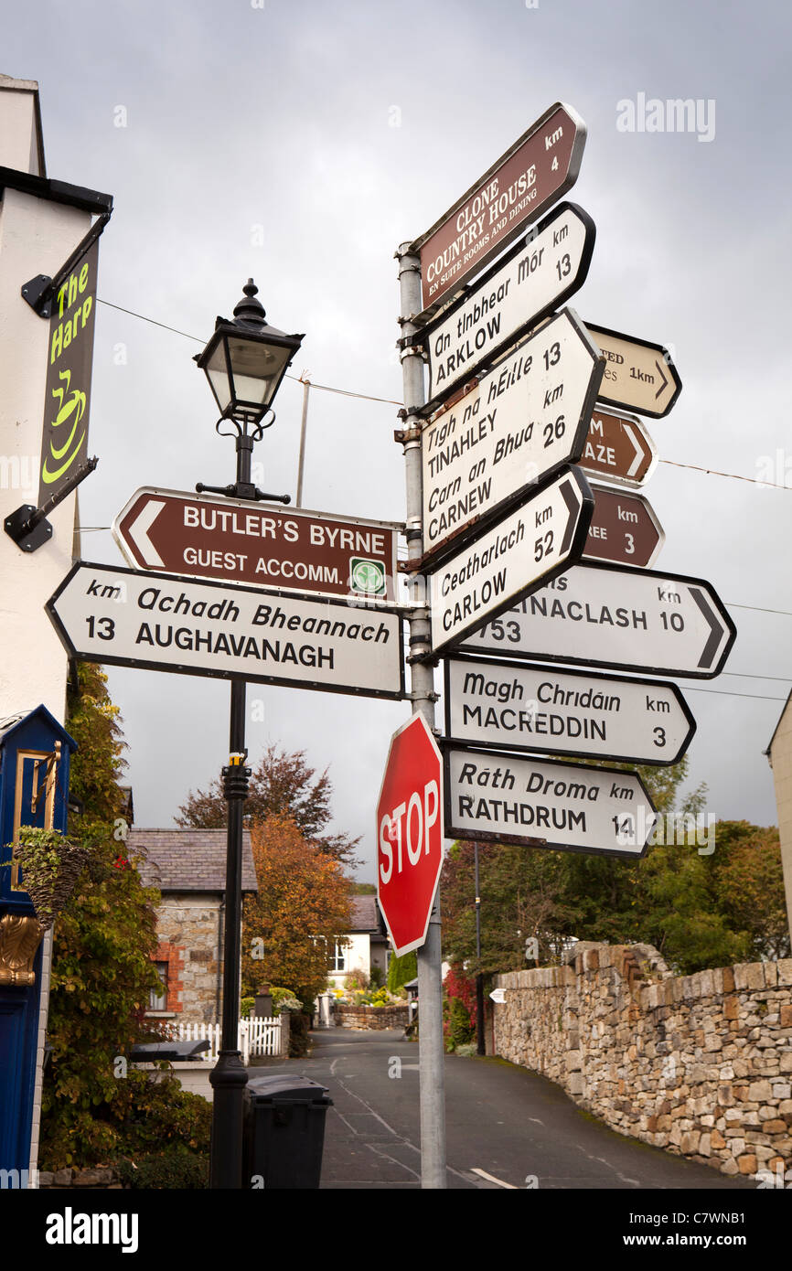 Confusing road signs High Resolution Stock Photography and Images - Alamy