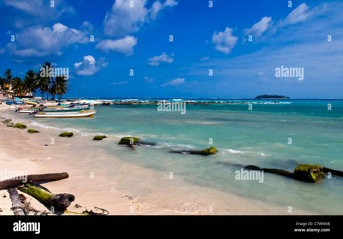 Tropical beach on the Caribbean island of San Andres , Colombia Stock ...