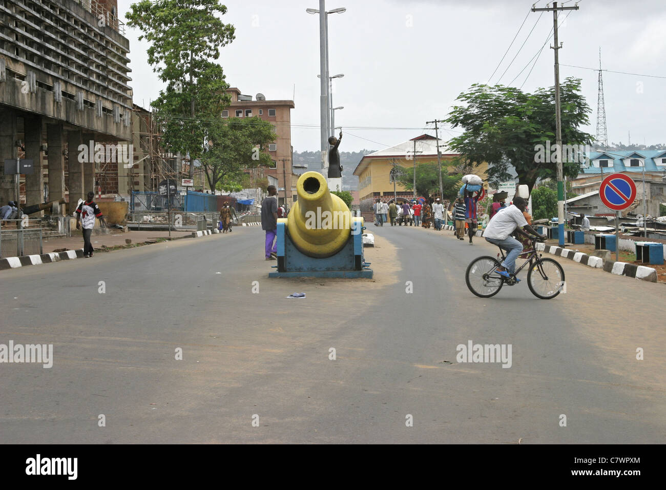 Freetown historic cannon in Wallace Johnson Street Sierra Leone Stock ...