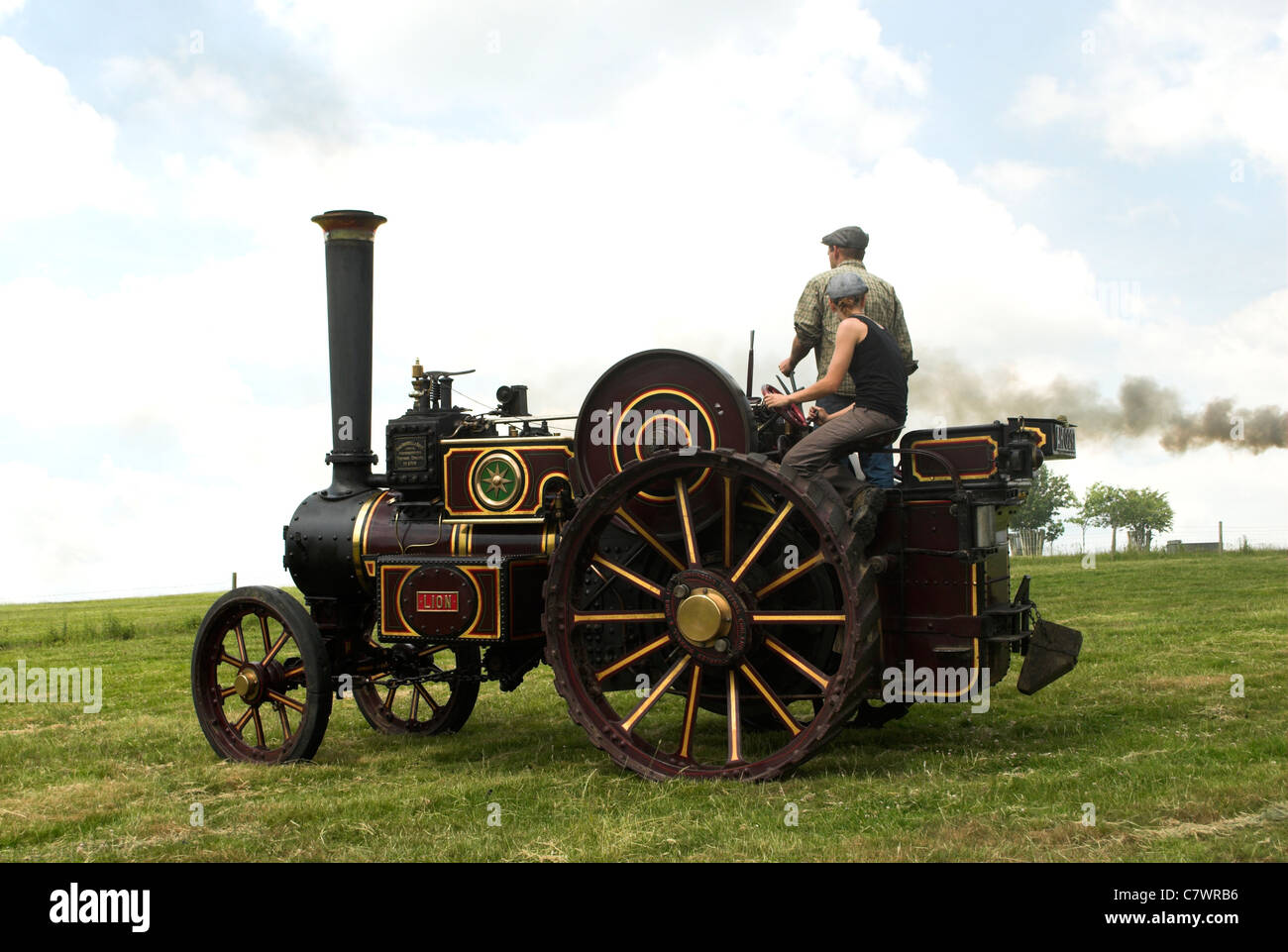 A Burrell 4nhp 5 Ton Gold Medal Tractor - built in 1916 and pictured ...